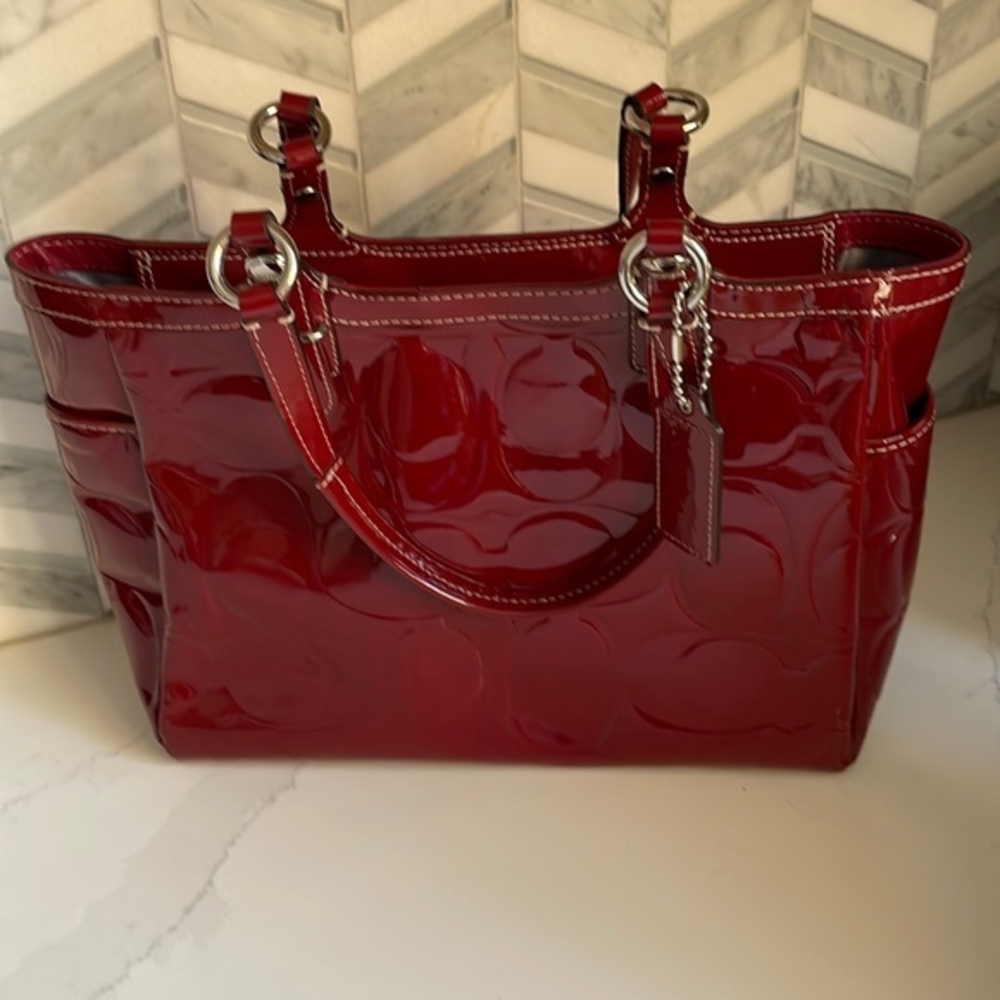 Coach Red Patent Leather Signature Logo Handbag - Gem